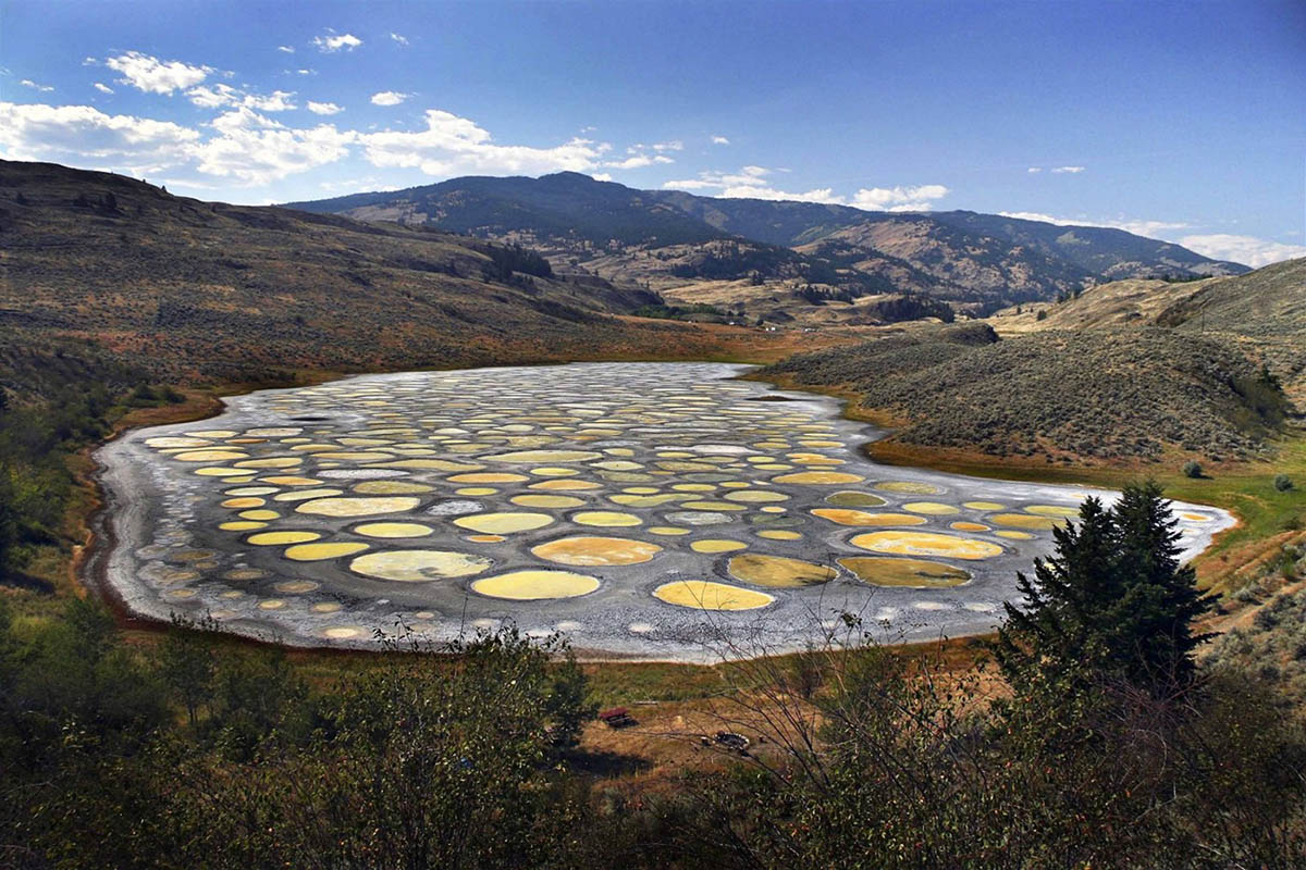 Spotted Lake - lecznicze jezioro Indian - FRIX
